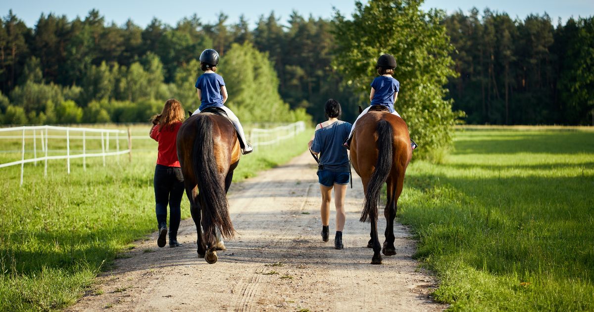 Horseback Riding Near Hamilton, Halton, Brantford, Niagara – Active Parents